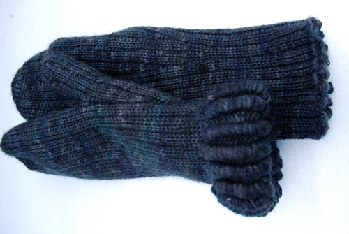 Ravelry: Kennebunk Wooly Bear Mittens pattern by Robin Hansen