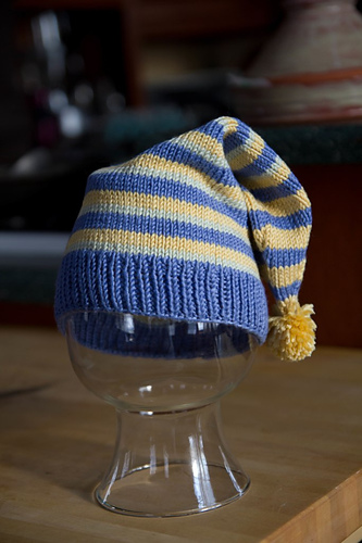 Ravelry: Pixie Hat pattern by Debbie Bliss