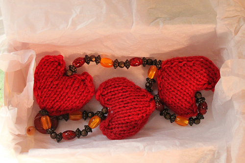 Ravelry: Wee Lil' Hearts pattern by Laura Nelkin