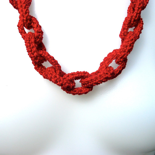 Ravelry: Chain Link Crochet Necklace pattern by Shara Made
