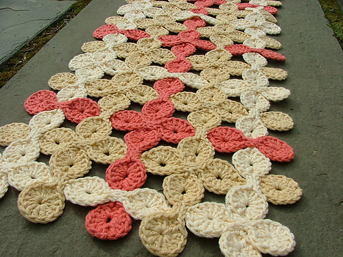 Ravelry: Woven Shell Table Runner pattern by Terry Day