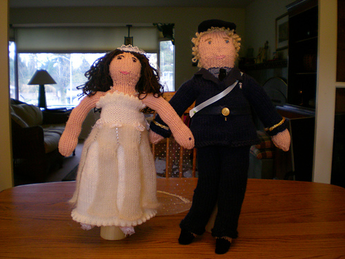 Ravelry: Prince William and Kate Middleton pattern by James Galt & co Ltd