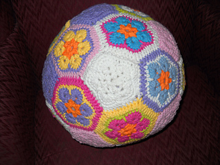 Ravelry: scrappingal57's African Flower Soccer Ball