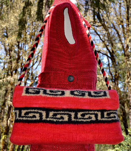 Ravelry: Greek Key Bag pattern by Kristi Holaas