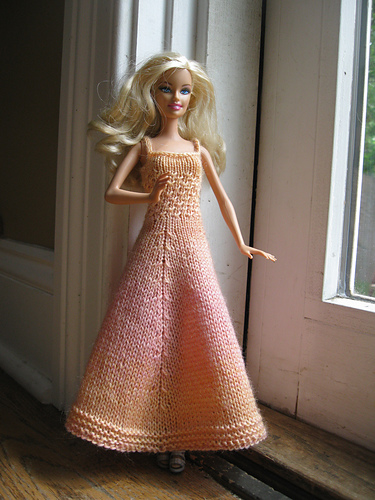Ravelry: #0288 Barbie Purple Dress pattern by stickatillbarbie.se