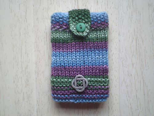 Ravelry: Three iPod Cases pattern by Frankie Brown
