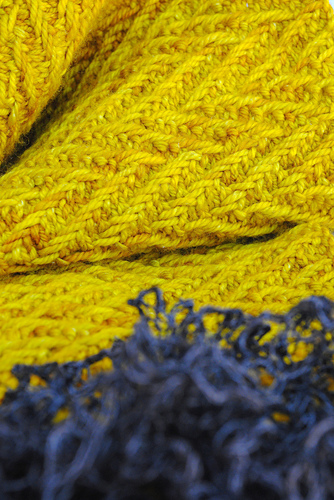 Ravelry: Ruffled Ascot Revisited pattern by Grace Akhrem