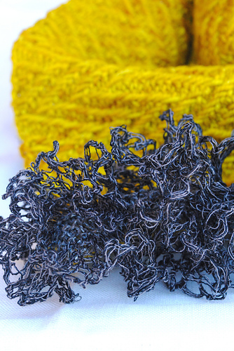 Ravelry: Ruffled Ascot Revisited pattern by Grace Akhrem