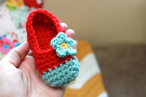 Ravelry: Chloe Pattern pattern by Mamachee