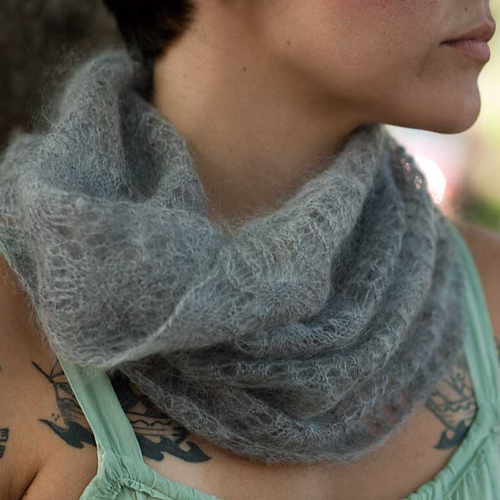 Ravelry: Paintbrush Lace Cowl pattern by Connie Devlin