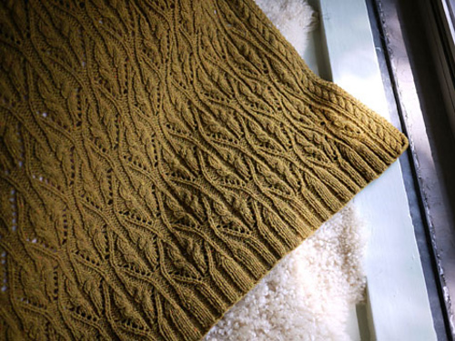 Ravelry: Hourglass Throw pattern by Anne Hanson