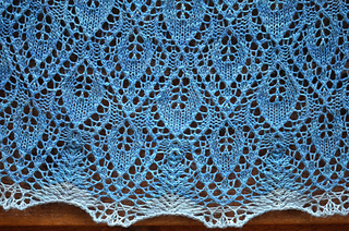 Ravelry: Leaves Washed Ashore pattern by Kristi Holaas