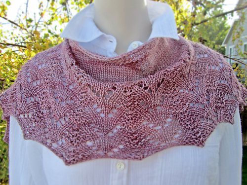 Ravelry: Tribune Scarflette pattern by Breean Elyse Miller