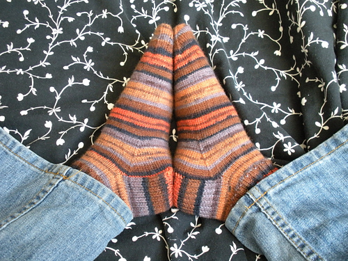 Ravelry: Basic Fine Sock pattern by Patons