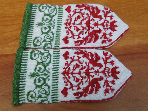 Ravelry: Lovebird Mittens pattern by Cindy Craft