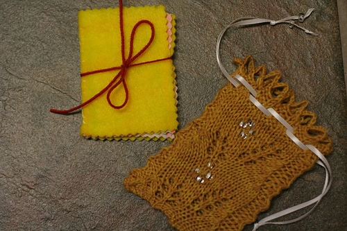 Ravelry: Mrs. Smith's Thread Case pattern by Kirsti Johanson