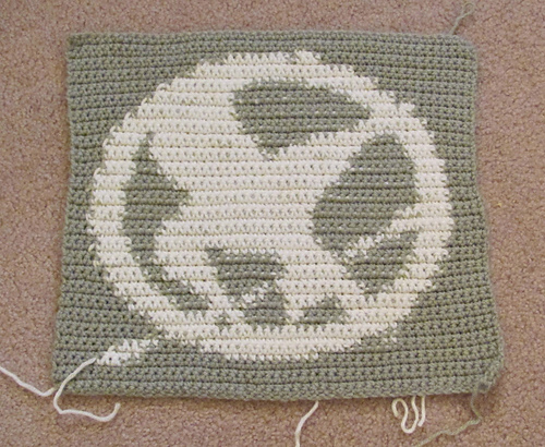 Ravelry: Mockingjay Chart Small Version (The Hunger Games) pattern by ...