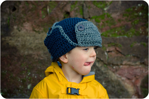 Ravelry: Intrepid Explorer Trapper Hat pattern by Kat Goldin
