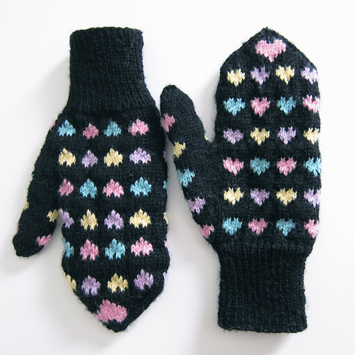 Ravelry: Sweetheart Mittens pattern by Kathy Lewinski