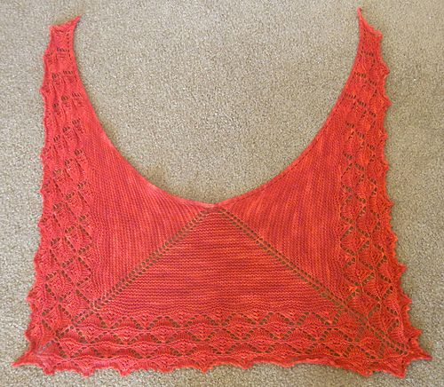 Ravelry: Tabasco Shawl pattern by verybusymonkey