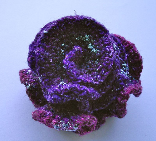 Ravelry: smbelcas' more negatively curved Mobius band