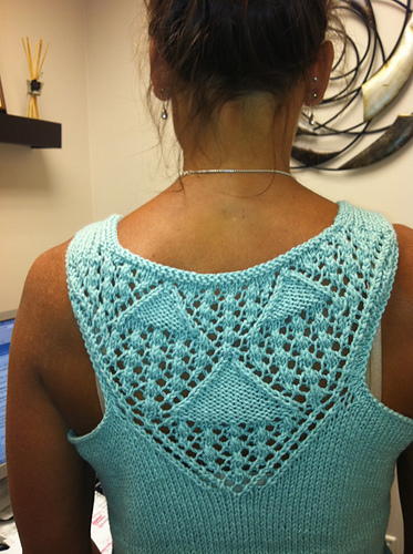 Ravelry: Athena Tank pattern by Hélène Rush