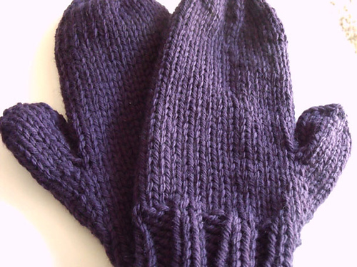 Ravelry: Simple Chunky Mittens pattern by Marla Holt