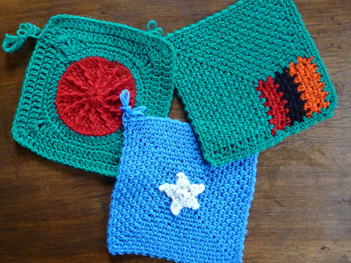 Ravelry: kokkole's Flag Squares for Knit-A-Square