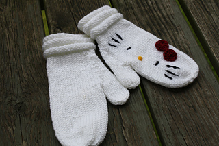 Ravelry: butnostephanie's Knittin' Fricken' Kitten Mittens!
