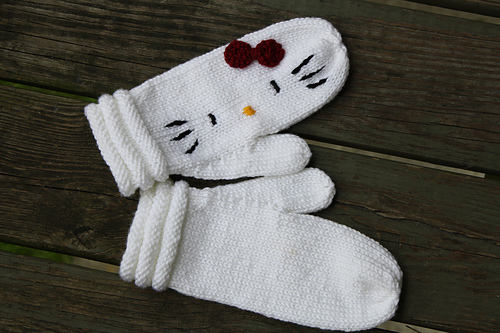 Ravelry: butnostephanie's Knittin' Fricken' Kitten Mittens!