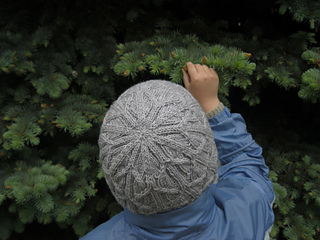 Ravelry: Pinecone Hat pattern by Irina Dmitrieva