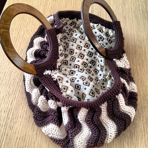Ravelry: silviapi's Chevron bag