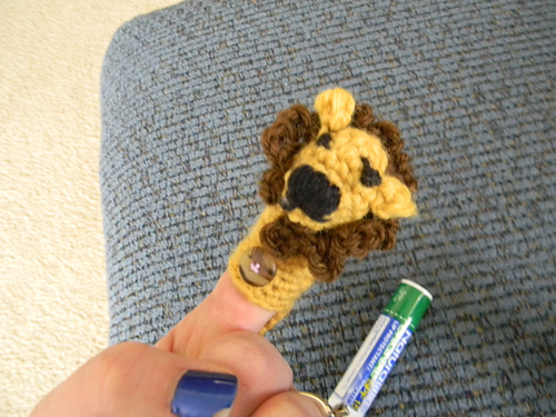 Ravelry: Lion Finger Puppet pattern by Tamara Kelly