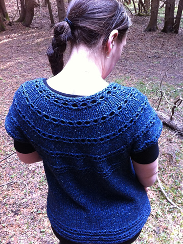 Ravelry: Grommet Eyelet Ridge Cardi Vest pattern by Ash Kearns