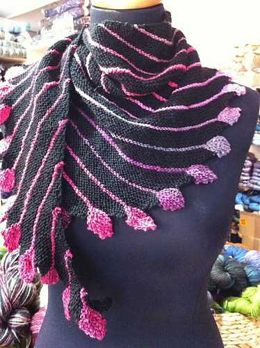 Ravelry: Wollsucht's Leftie 1