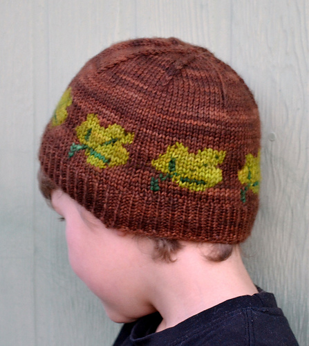 Ravelry: Leaf Hat pattern by Sheryl Greenfield