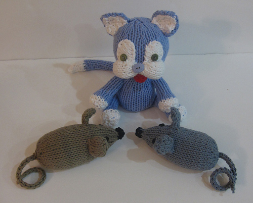 Ravelry: Easy Knit Mouse pattern by knitvana