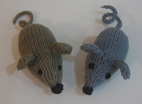 Ravelry: Easy Knit Mouse pattern by knitvana