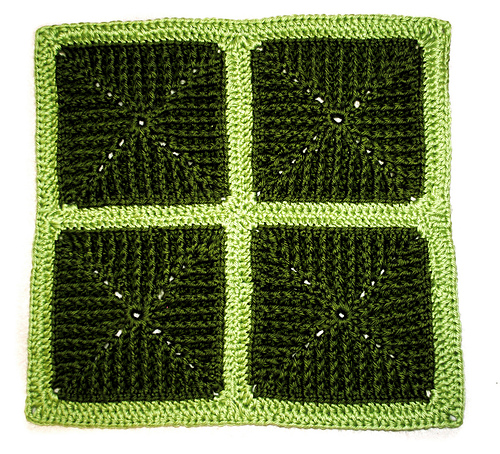 Ravelry: MamaMellie's Ribbed Square