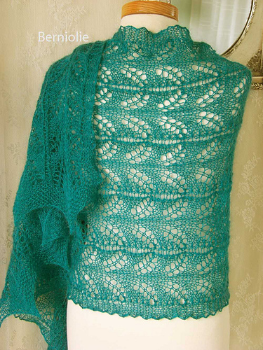 Ravelry: Hemingway pattern by Bernadette Ambergen