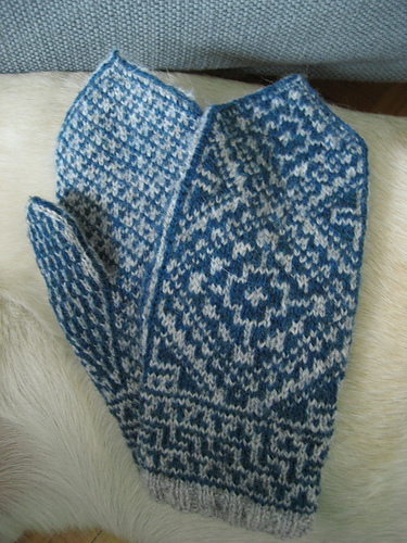 Ravelry: Norwegian Mittens pattern by Beth Brown-Reinsel