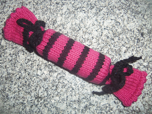 Ravelry: It's A Cracker! pattern by Auntie-Lulubelle