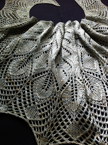 Ravelry: Fine Vine pattern by Marisa Hernandez