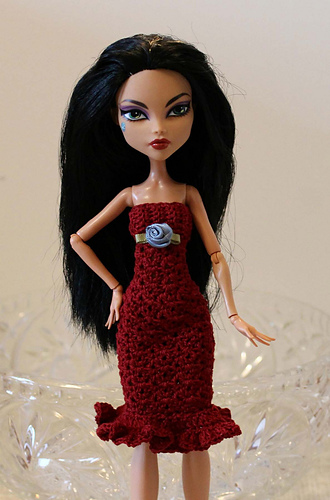 Ravelry: White dress for Monster High doll pattern by Katrinna Fruit