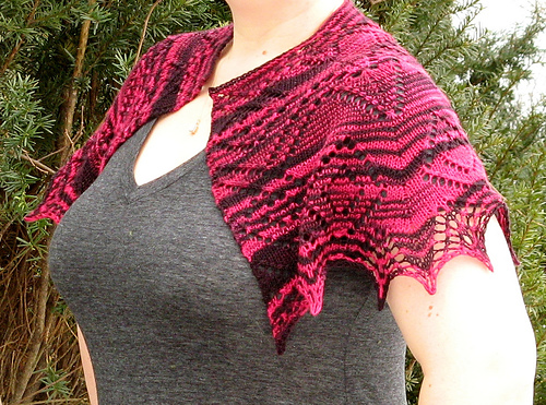 Ravelry: Capriole pattern by Rachel Molenaar
