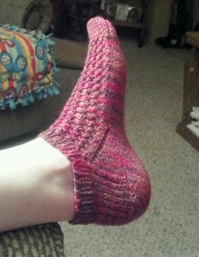 Ravelry: Fishnet Clog Socks pattern by Wee Sandy