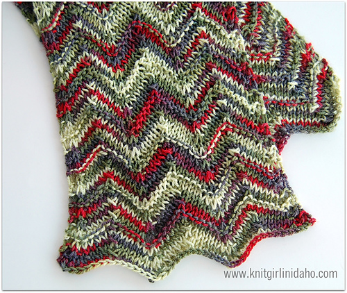 Ravelry: Zig zag scarf (3 ways) pattern by Susan Ashcroft