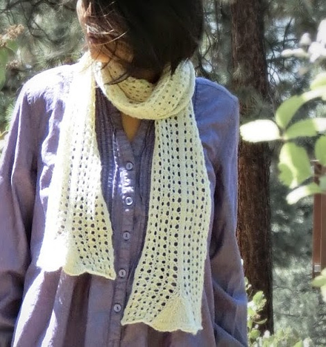 Ravelry: Ginkgo Scarf pattern by yellowcosmo