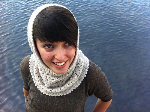 Ravelry: Vanora pattern by Ash Kearns
