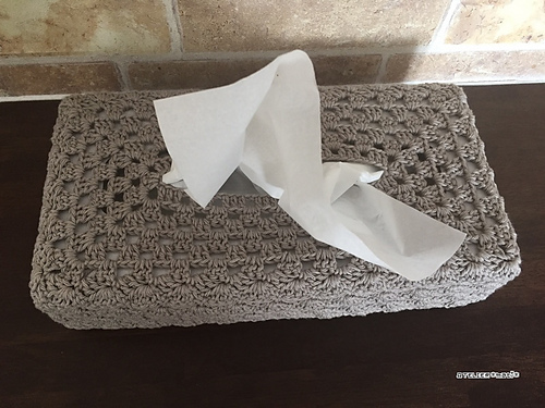 Ravelry: Granny Square Box Tissue Cover pattern by Asami Togashi